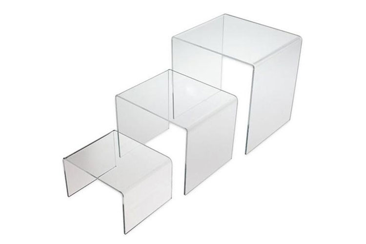 Using Acrylic Risers to Create Tabletop Displays – DANONI